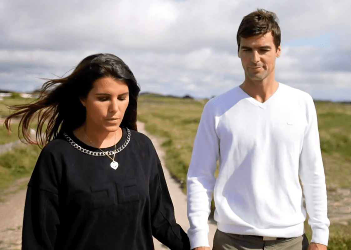 Karine Ferri : galipettes à la plage avec Yoann Gourcuff, première ...